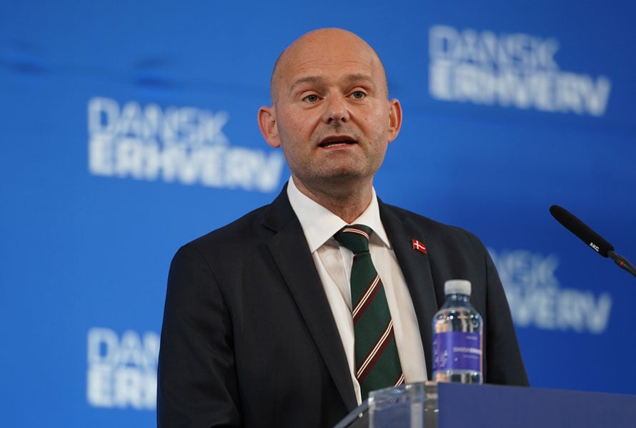 Pape: Vi kan flytte Danmark tættere på toppen